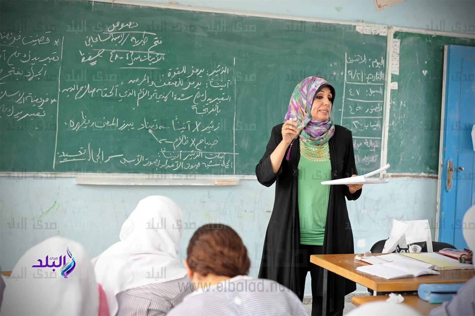 سعر الحصة 50 جنيه.. الاستعانة بـ 50 ألف مدرس بالتربية والتعليم - مزيد الإخبارية